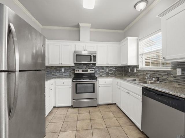 4106 Jefferson Woods Dr, Baton Rouge, LA 70809