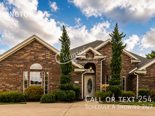 4106 Pennington Ave, 3 beds, 2 full and 1 half baths