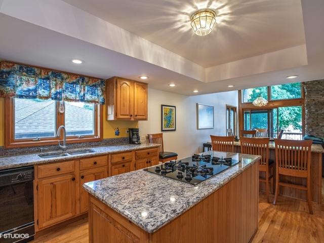 4106 W Lake Shore Drive