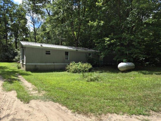4107 E White River Dr, Hesperia, MI 49421