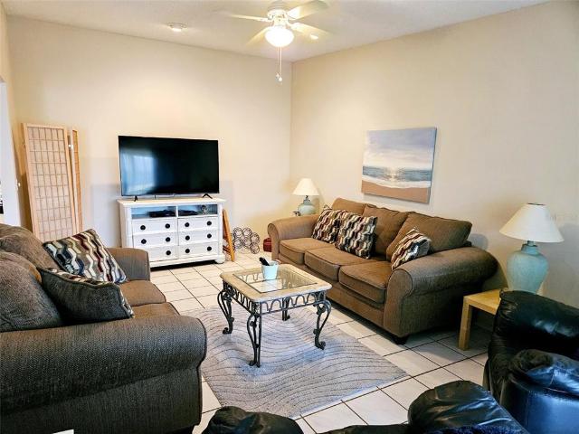 4107 41st St W, Bradenton, FL 34205 | MLS #A4160 | Compass