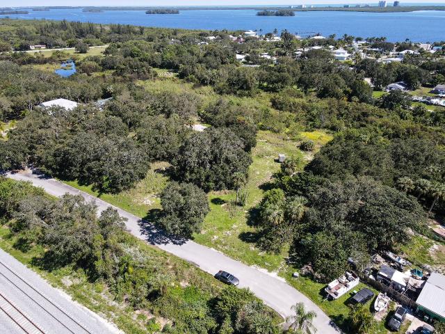 4108 Mariner Oaks Way, St. Lucie Village, FL 34946 | MLS #B26009