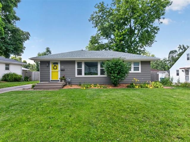 4108 Ardmore Rd, Des Moines, IA 50310