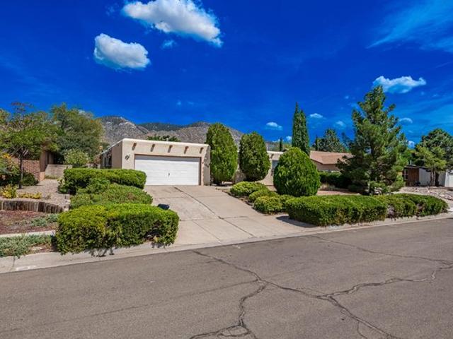 4108 Blue Ridge Pl NE, Albuquerque, NM 87111