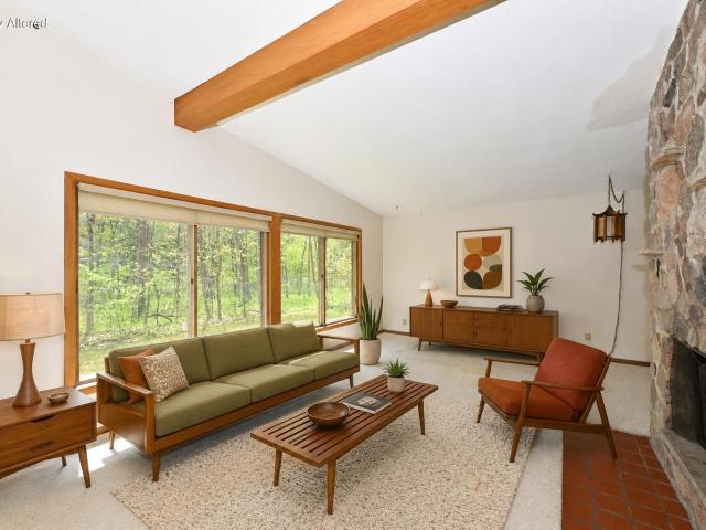 4108 W Woodward Dr