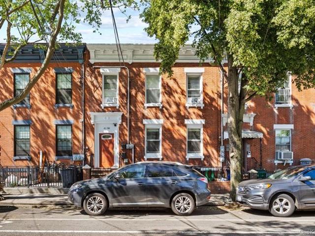 4108 20th Ave, Astoria, NY 11105