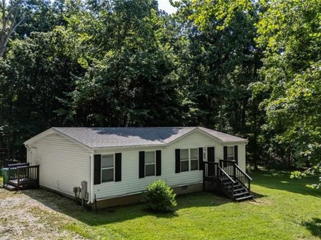 4109 Lakeview Dr, Hillsboro, MO 63050