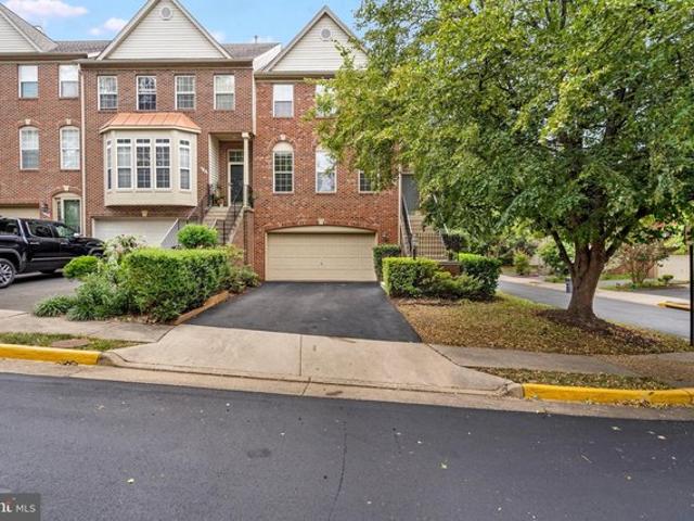 4109 Leclair Ct, Fairfax, VA 22033