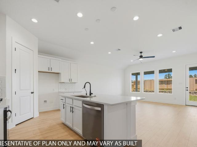 41002 Riverside Meadow