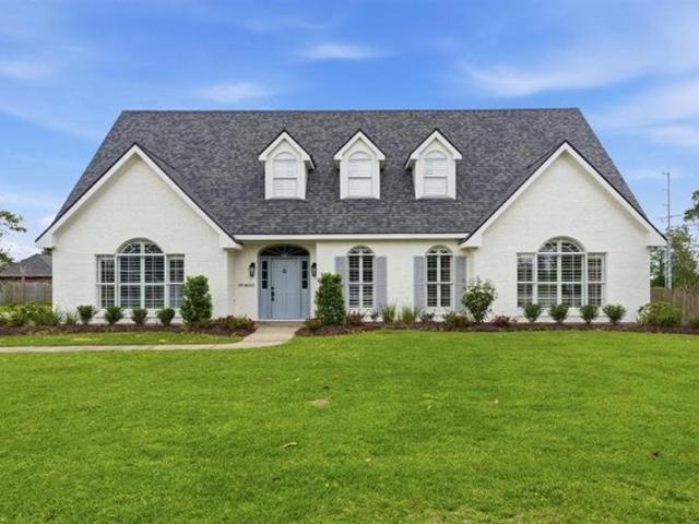 4100 Magnolia Ridge Dr, Lake Charles, LA 70605
