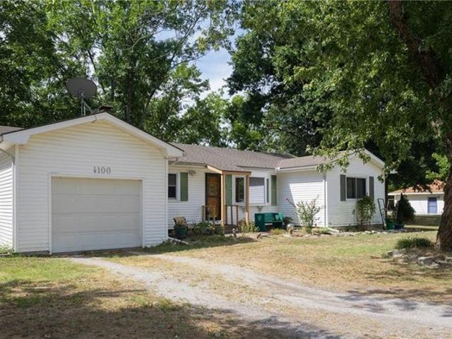 4100 Main St, Parsons, KS 67357