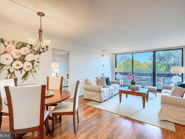 4100 N Charles St Apt 412, Baltimore, MD 21218