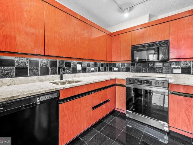 4100 N Charles Street # 605