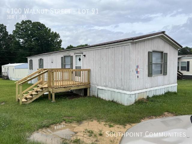 4100 Walnut Street, 3 beds, 1 full bath