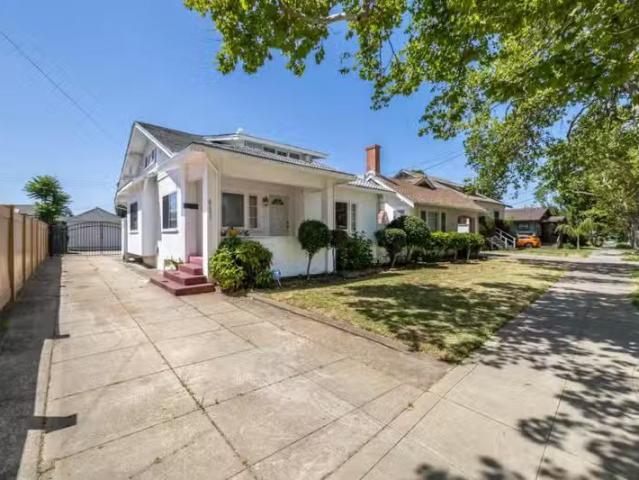 4100 2ND AVE, SACRAMENTO, CA 95817 Single Family Residence For.