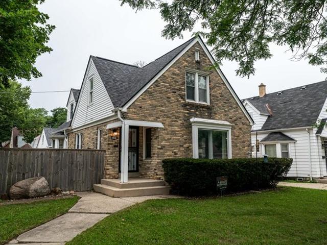 4101 N 39th St, Milwaukee, WI 53216