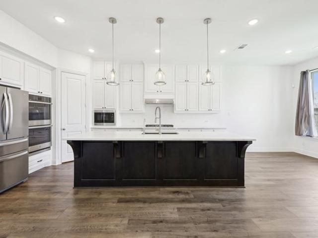 4101 Hawthorn Dr, Aubrey, TX 76227