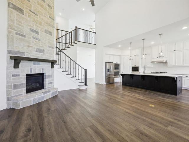 4101 Hawthorn Drive