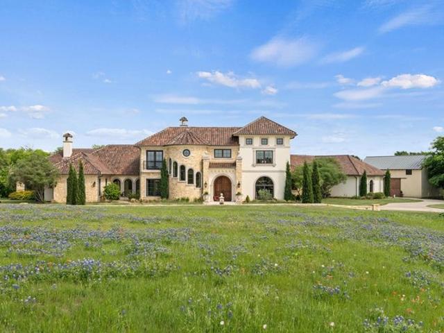 4101 Howard Rd, Waxahachie, TX 75165