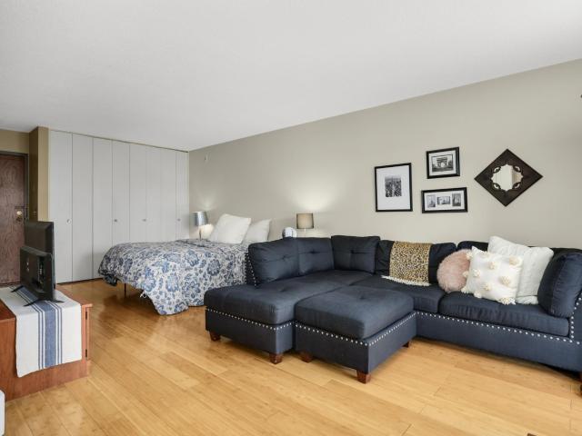 4101 Parklawn Avenue # 103
