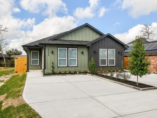 4101 Victoria, Unit A, Dickinson, TX 77539 | MLS #20673 | Compass