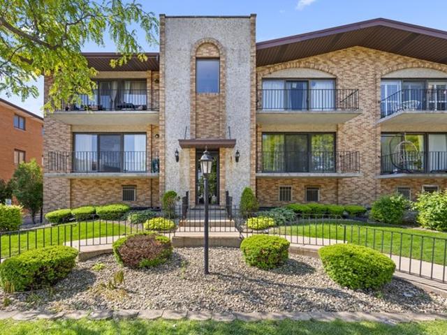 4101 W 93rd Pl Apt 1B, Oak Lawn, IL 60453