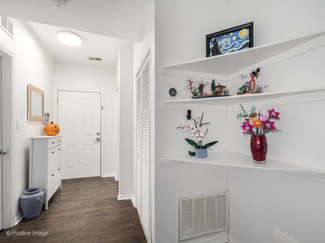 4101 W IOWA Street # 6