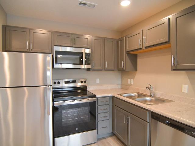4102 Hamilton Street 2 Bedroom Apartment for Rent at 4102 Hamilton St, Omaha, NE 68131 Orchard Hill