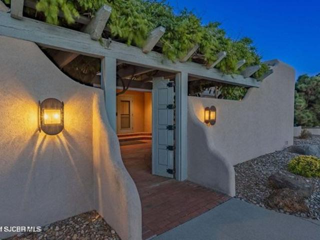 4102 St Michaels Dr, Farmington, NM 87401