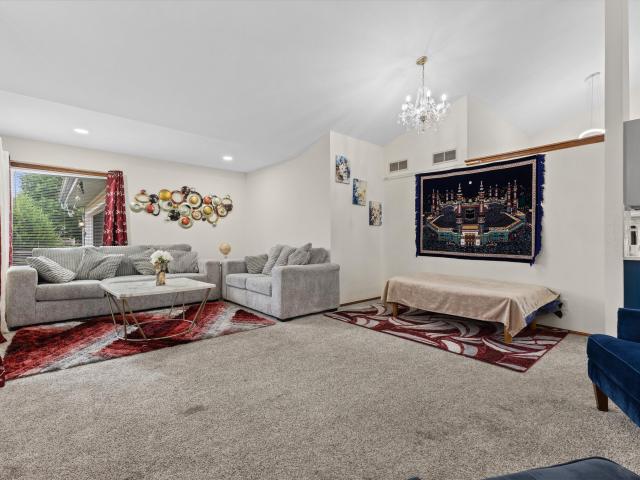 4102 W Minnesota Ct