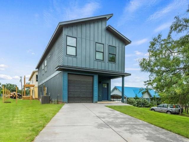 4103 Mountain View Dr, Kingsland, TX 78639