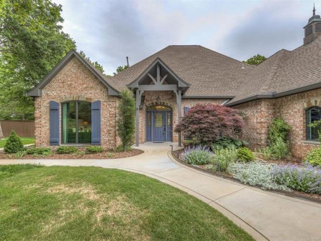 4103 Cedarwood Ave, Sand Springs, OK 74063