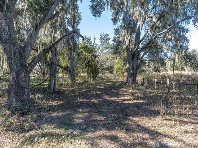 4103 Stanley Rd, Plant City, FL 33565