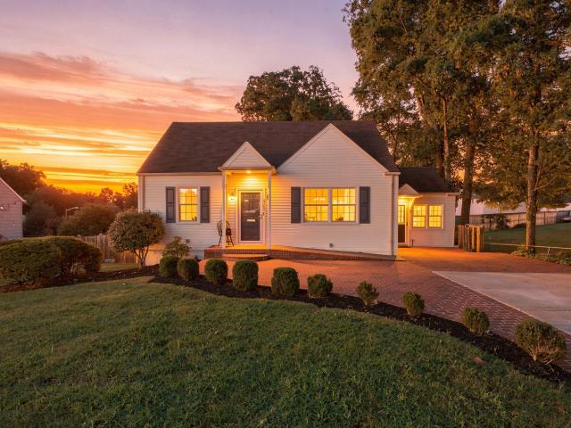 4103 Woodland Drive