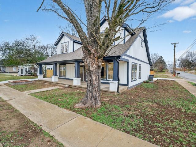 410 3rd Ave