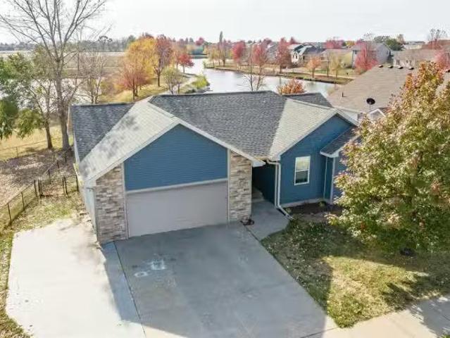 410 17TH ST SE, ALTOONA, IA 50009 Single Family Residence For.