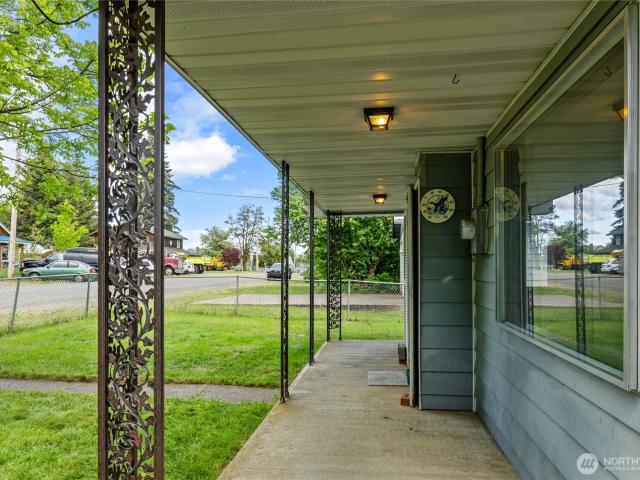 410 1st Street