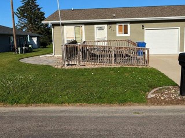 410 8th St NW, Watertown, SD 57201