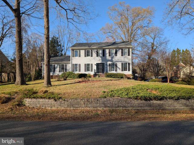410 Collingwood Dr, Fredericksburg, VA 22405 | MLS #VAST2047 | Compass