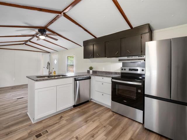 410 Cedar Circle