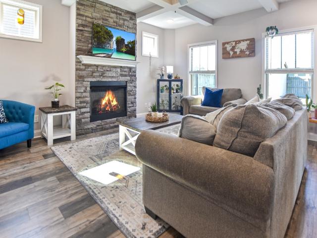 410 Andean Ct, Clarksville, TN 37040 | MLS #3175 | Compass