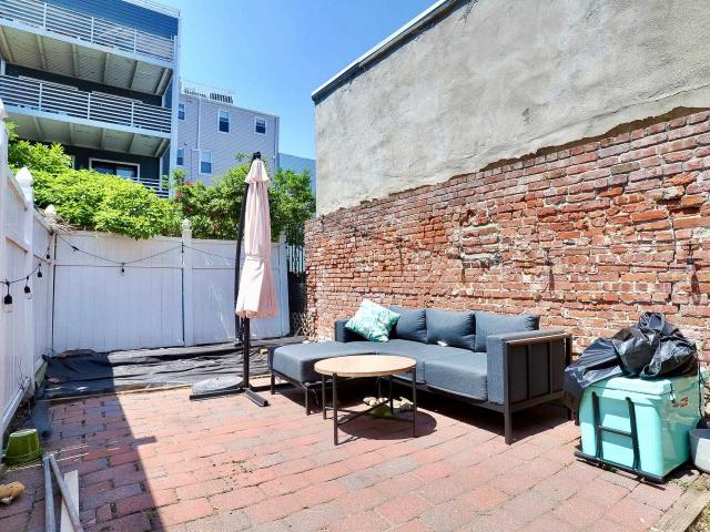 410 Adams St # 1R