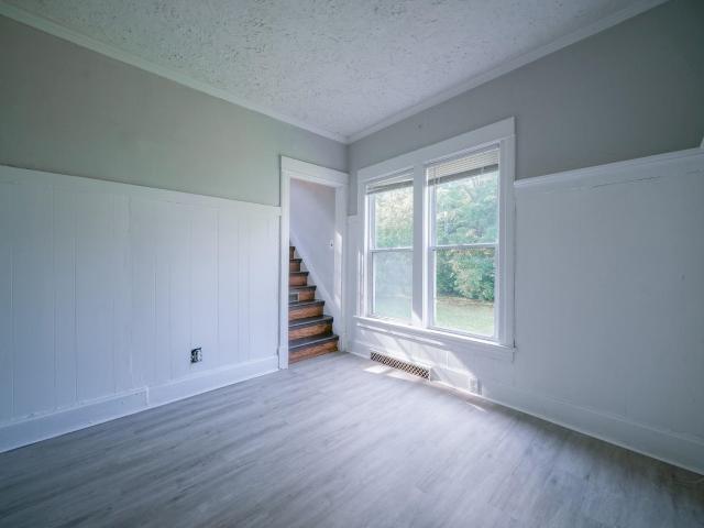 410 Albert Avenue
