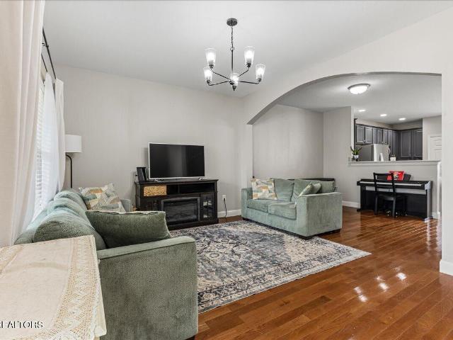 410 Ashbury Circle