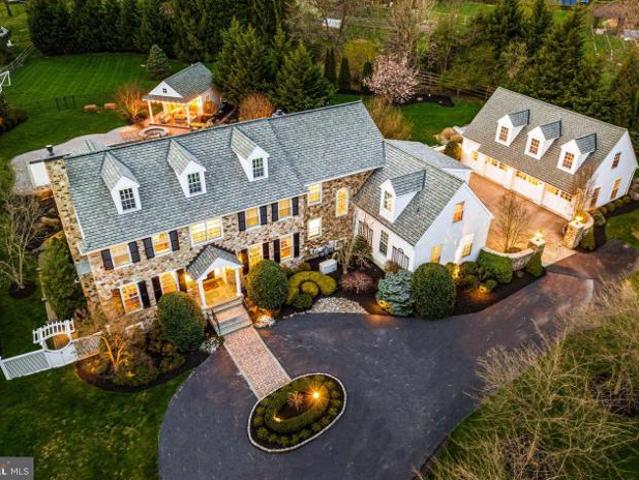 410 Boxwood Rd, Bryn Mawr, PA 19010