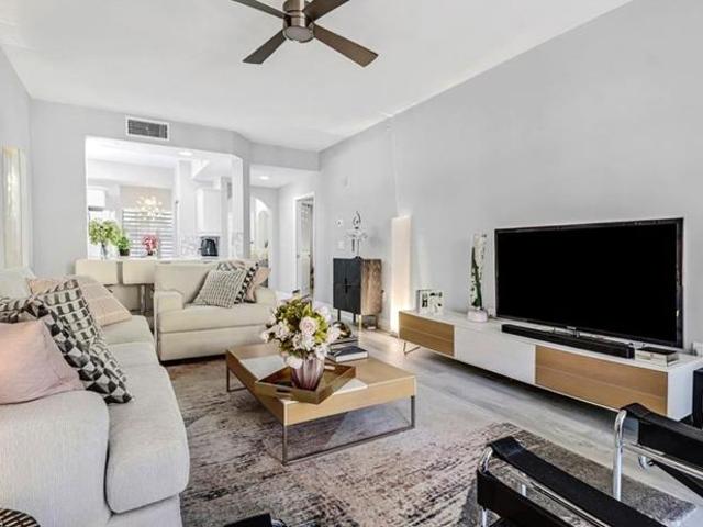 410 Bayfront Pl #2205, Naples, FL 34102
