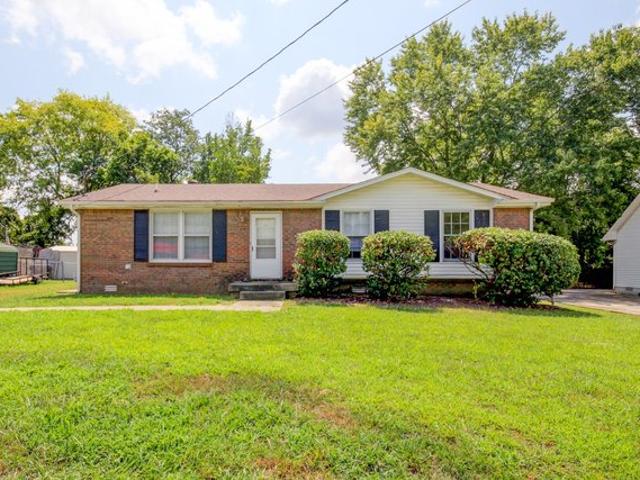 410 Bancroft Dr, Clarksville, TN 37042
