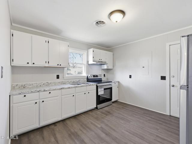 410 Bank St, Elizabeth City, NC 27909 | MLS #100558 | Compass