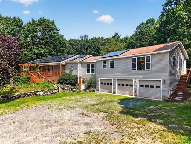 410 Billings Rd, Fitchburg, MA 01420
