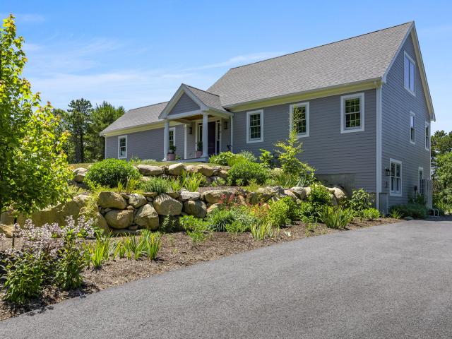 410 Blueberry Pond Dr, Brewster, MA 02631 | MLS #22601 | Compass